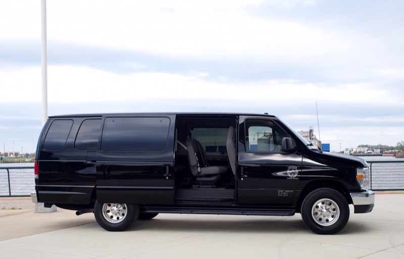 FORD-VAN-2 - Hunter Livery | Mobile, Alabama | Limo Service | Executive ...
