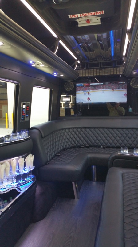 MERCEDES-BENZ-SPRINTER-LIMOUSINE-5 - Hunter Livery | Mobile, Alabama ...